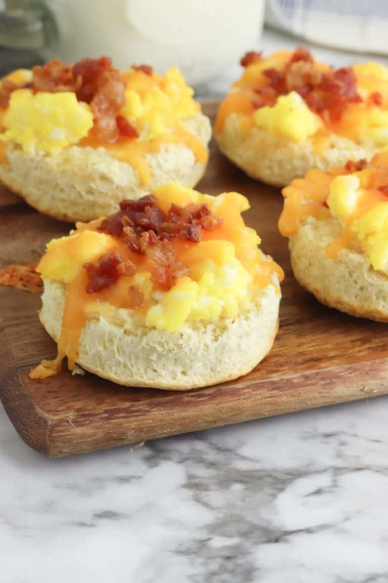 Easy To Make Mini Breakfast Pizzas - Moore or Less Cooking