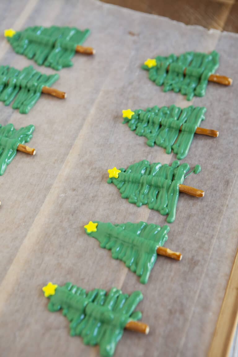 Christmas Tree Cupcakes - Moore or Less Cooking